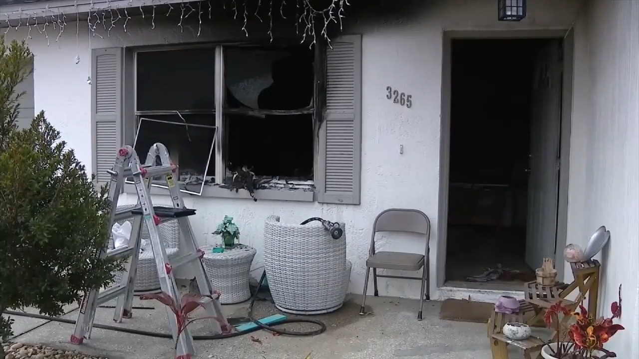 Good Samaritan helps rescue 3 people out of burning home near Tampa ...