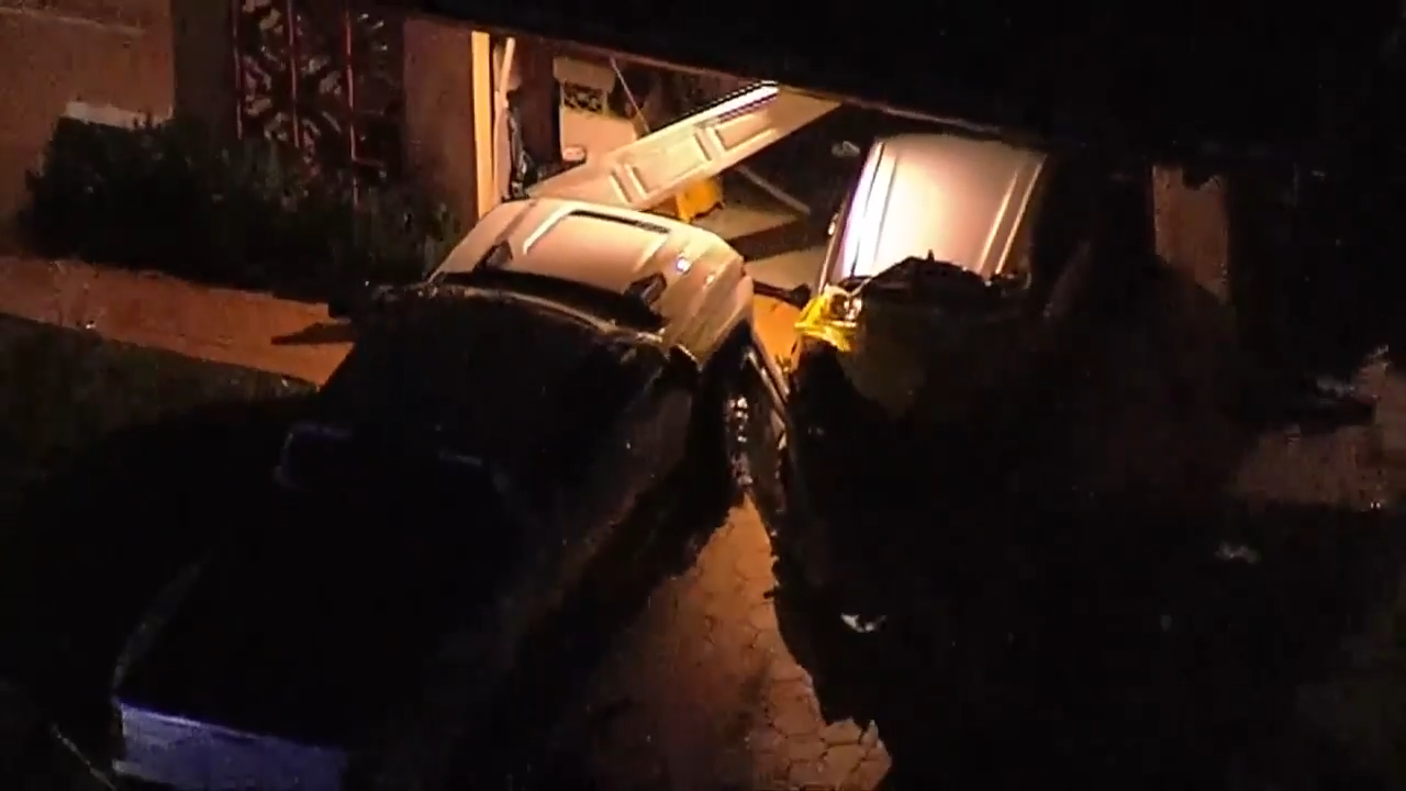 Man who barricaded himself inside Tamarac home found shot dead, officials say - WSVN 7News ...