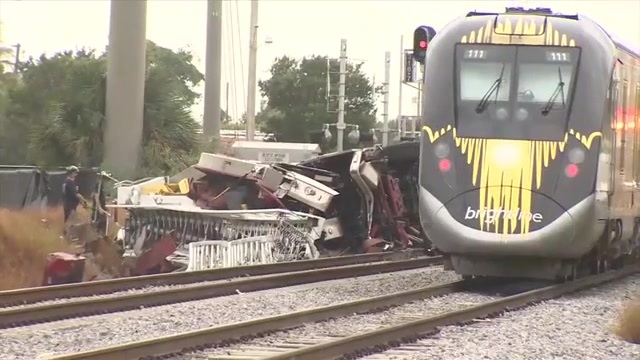 15 hurt in Delray Beach when Brightline train hits fire truck that ...