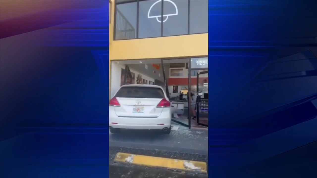 Car crashes into furniture store in west Miami-Dade; no injuries ...