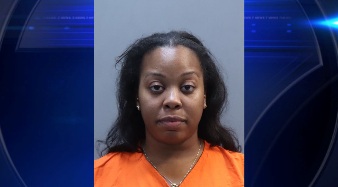 Police: Miami-Dade woman arrested after 5-year-old found alone in car ...