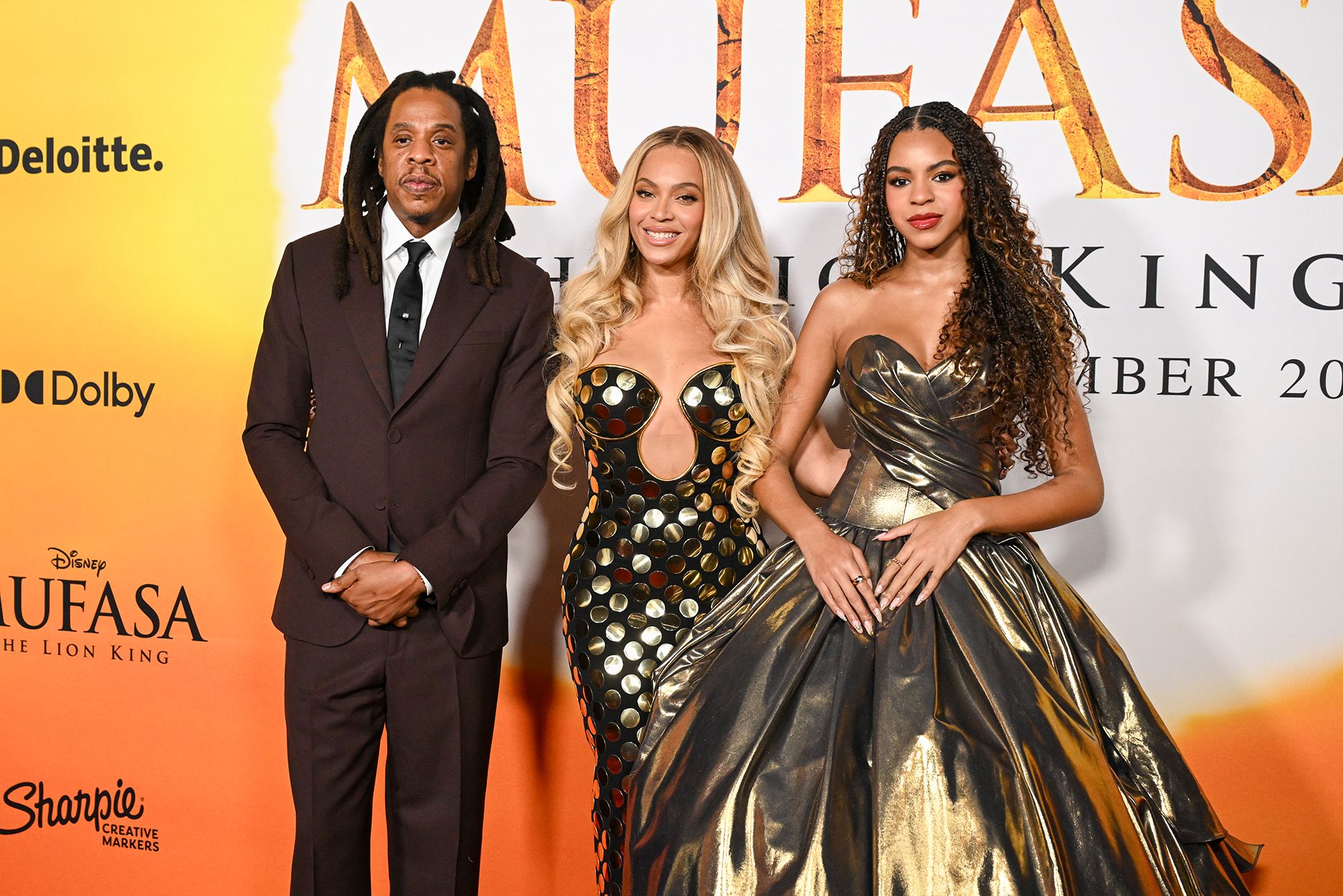 Jay-Z and Beyoncé join daughter Blue Ivy on red carpet after rapper is ...