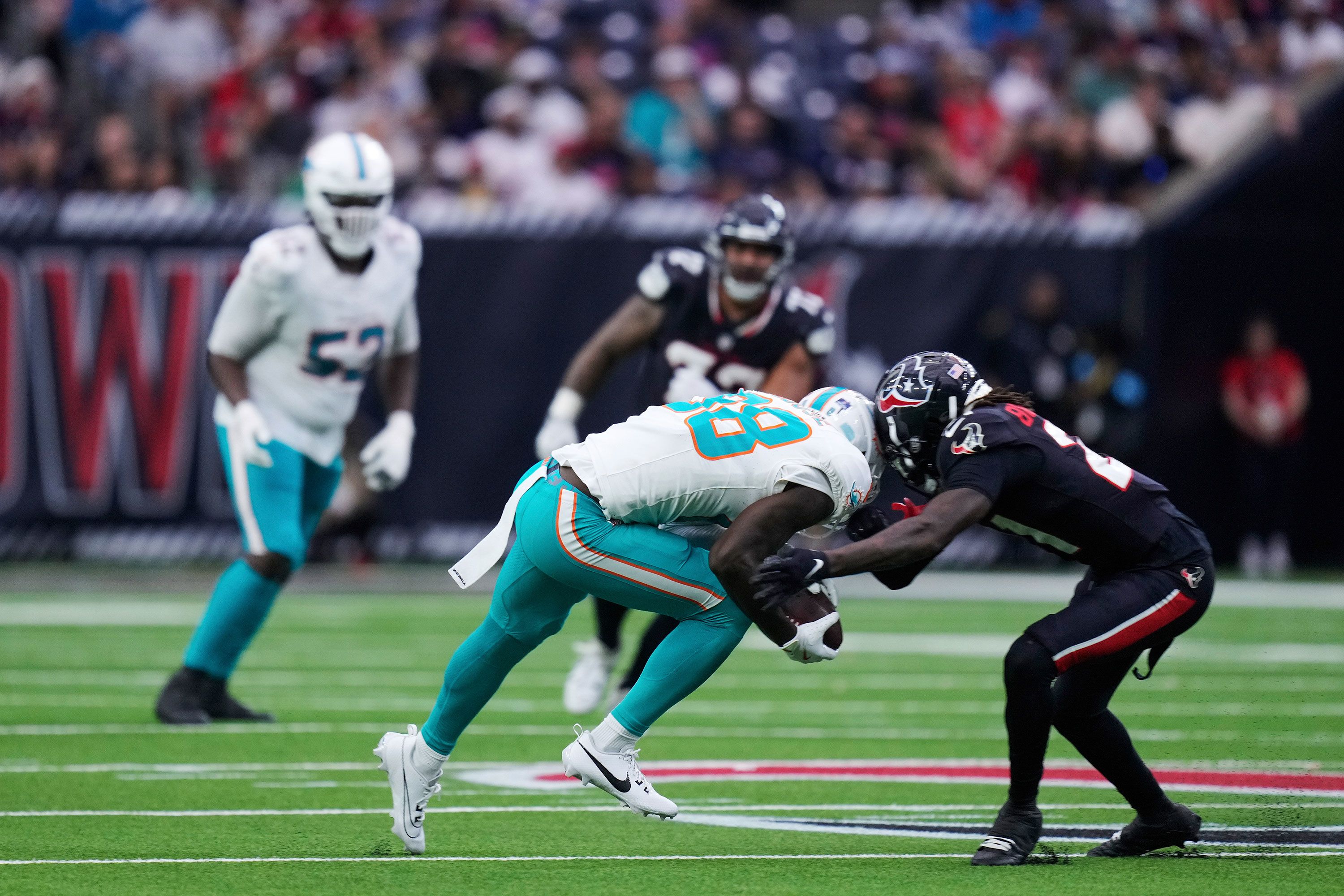 Miami Dolphins say wide receiver Grant DuBose ‘has movement in all ...