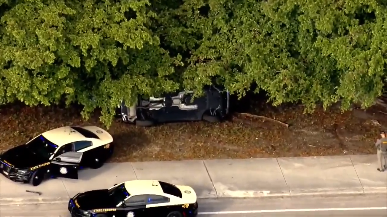 2 in custody after trooper chase ends in rollover crash in Fort ...