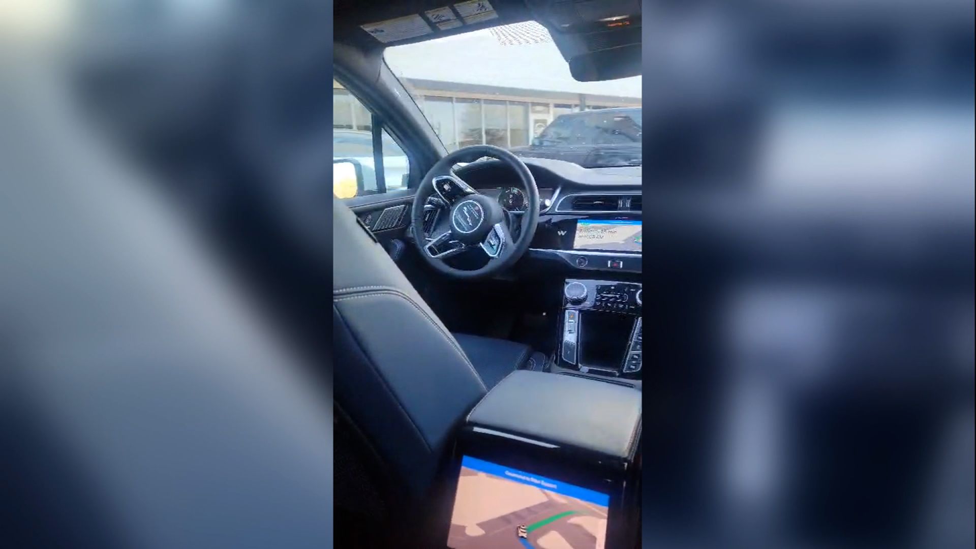 Waymo passenger nearly misses his flight after car drives in circles ...