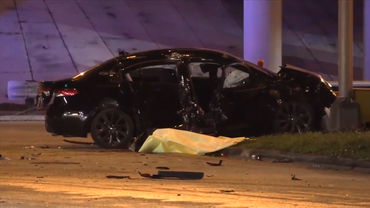 2 undercover MDSO detectives taken to hospital following crash in Miami Gardens expected to be ...