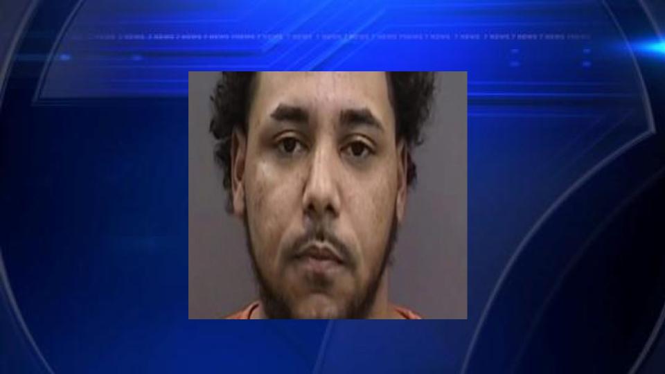 Man arrested for allegedly kidnapping, robbing woman he met online ...