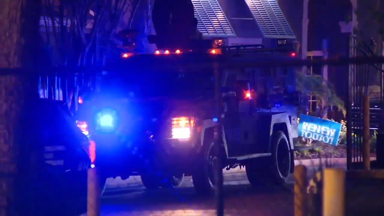 SWAT team arrests man for shooting into USF student housing: Police ...