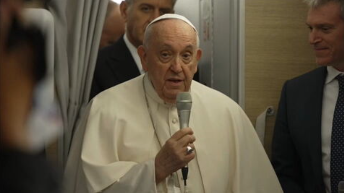 Pope Francis stable a day after respiratory crisis, spent ‘long periods’ off noninvasive ...