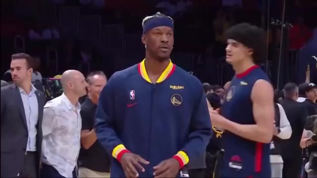 Warriors G Jimmy Butler goes down with right knee injury against Heat ...