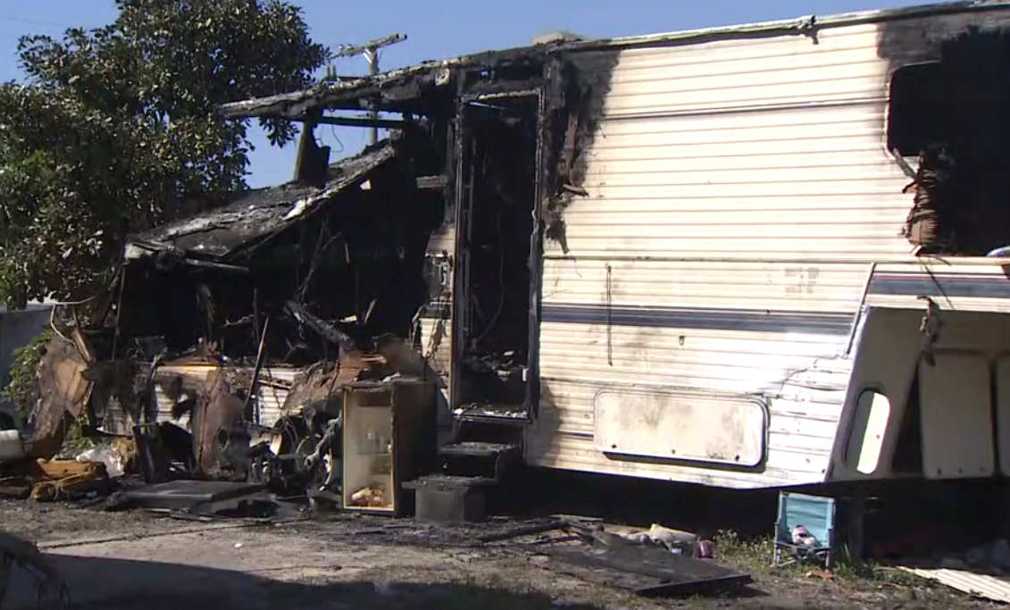 Mobile home fire in Fort Lauderdale under investigation as arson ...