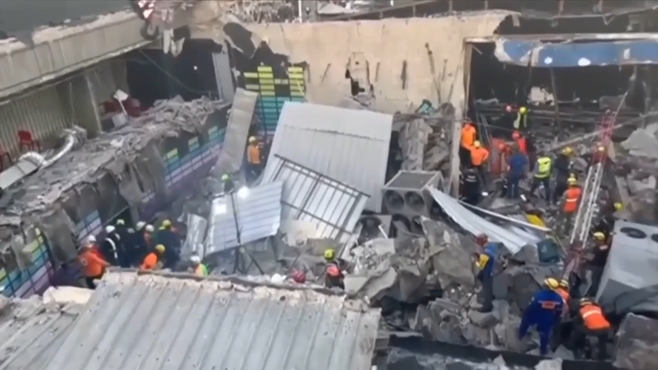 Burials begin as the search ends for victims in the Dominican nightclub ...