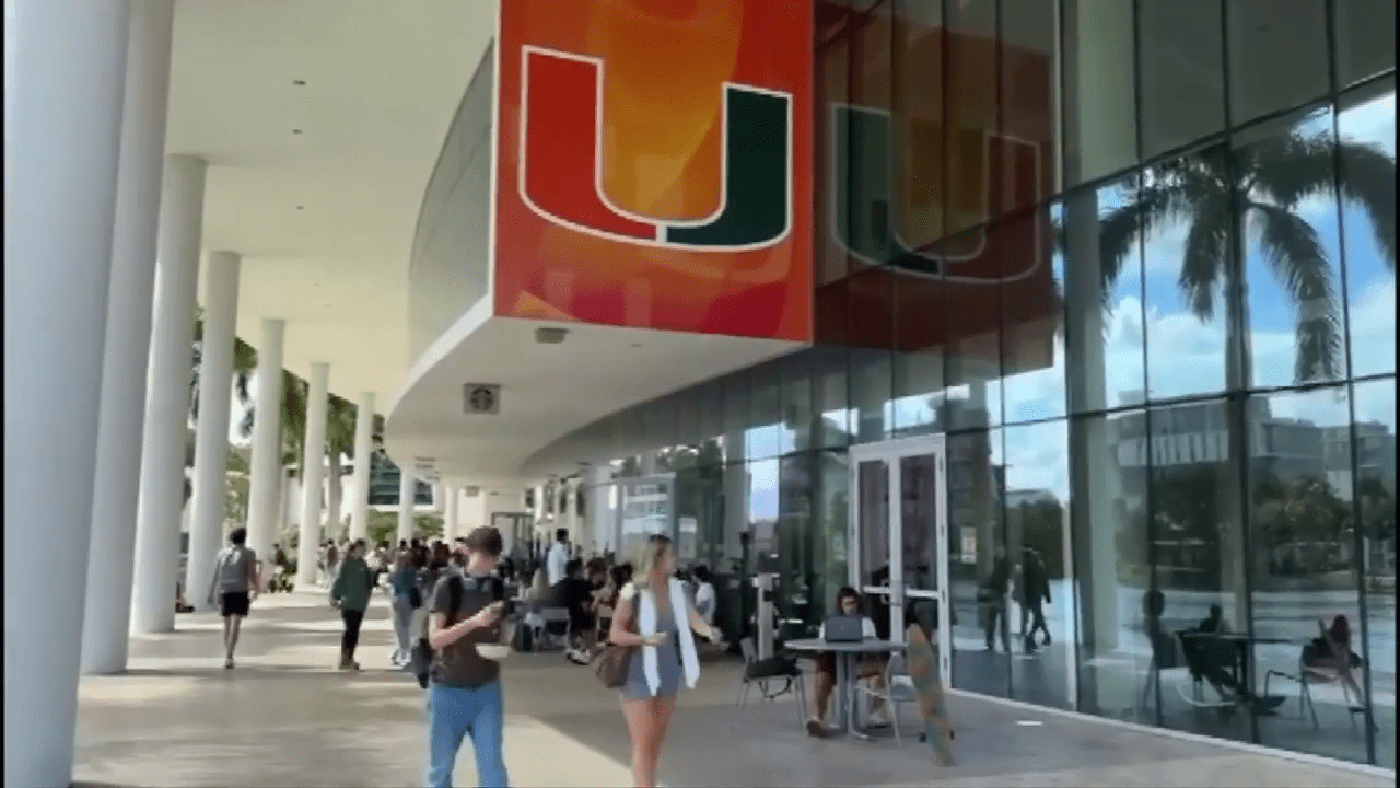 Miami athletic director Dan Radakovich planning to retire, AP source ...