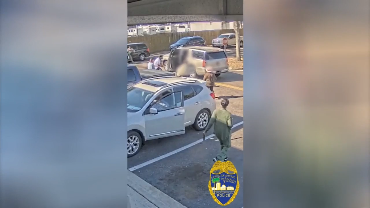 Good Samaritans help save Jacksonville woman, children from being dragged by carjacker - WSVN ...