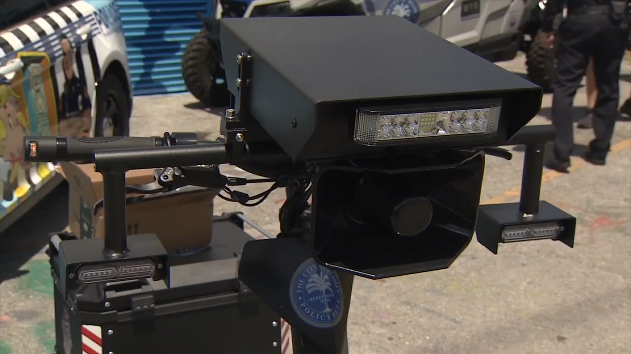 Miami Police unveil new electric scooter for patrolling Wynwood - WSVN ...