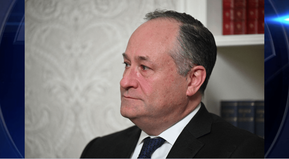 Doug Emhoff publicly criticizes his law firm for coming to agreement ...