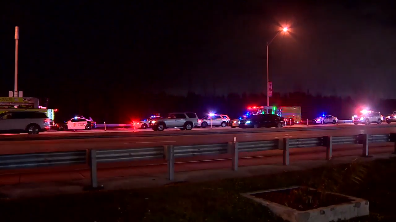 1 hospitalized after car plunges into canal in West Miami-Dade - WSVN ...