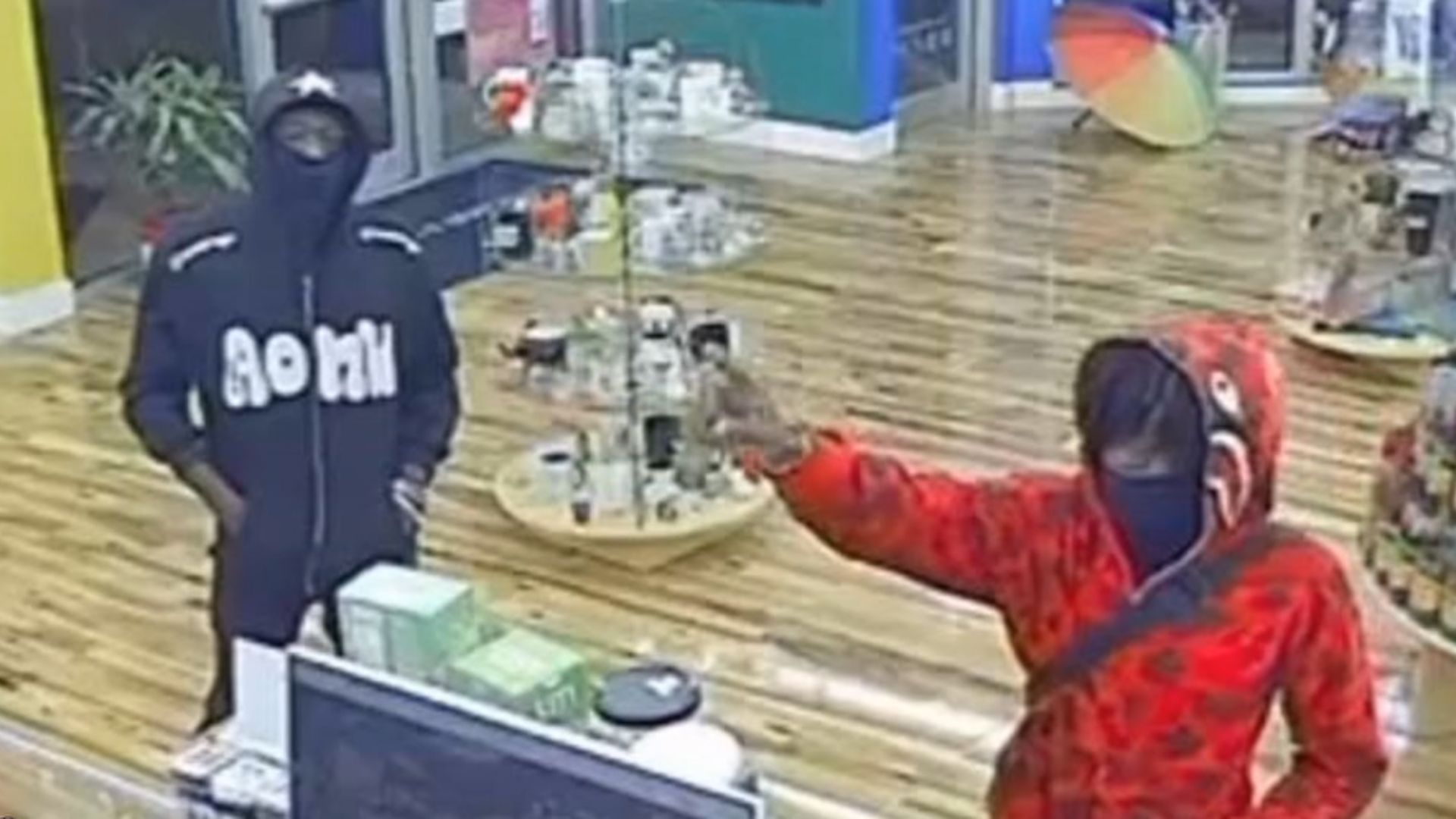 2 arrested in armed robbery at Wilton Manors smoke shop, police say ...