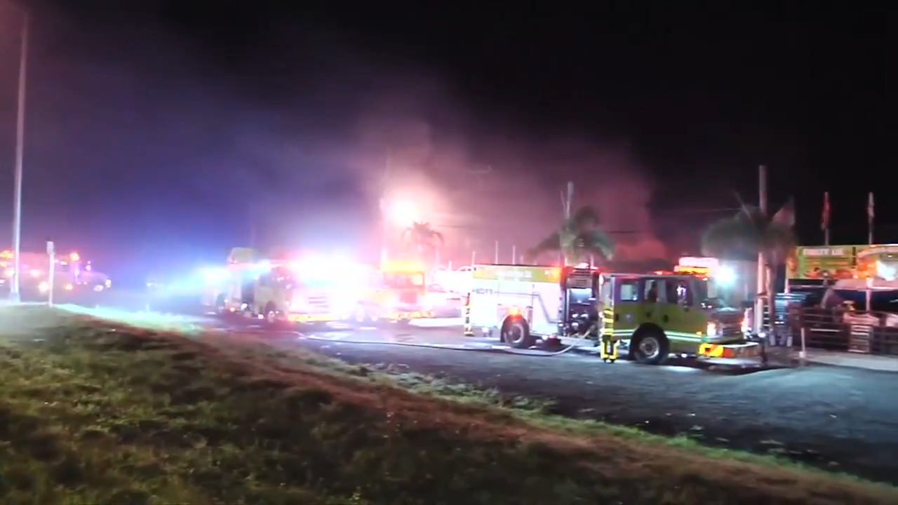 Family of 3 displaced after 2 campers catch fire in SW Miami-Dade; no ...