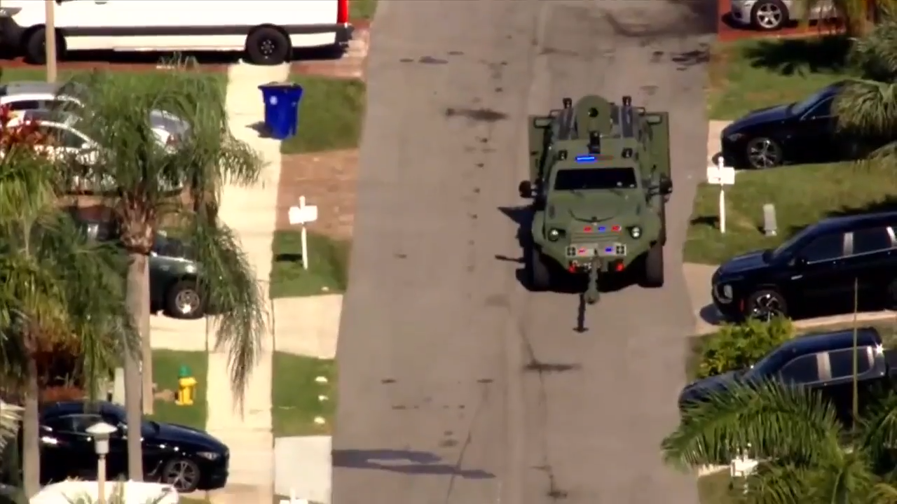 SWAT team responds to neighborhood in Margate - WSVN 7News | Miami News ...