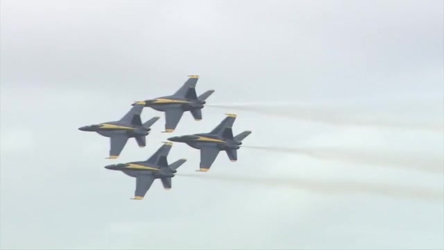 High-octane Air Dot Show wows spectators as Blue Angels, fighter jets ...