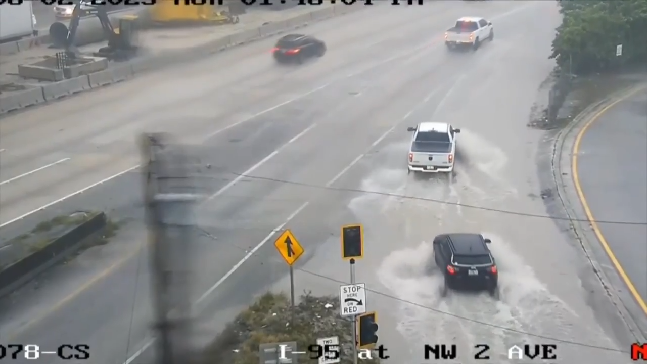 Stormy weather rolls through South Florida, bringing heavy rain, wind ...