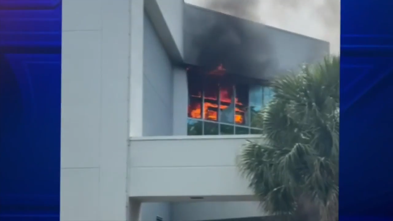 Crews extinguish 2-alarm clinic fire in Tamarac; 1 injured - WSVN 7News ...