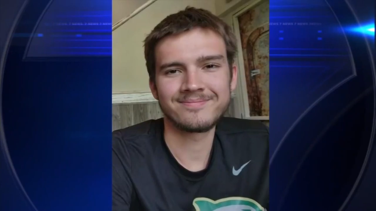 Community gathers to remember man who was killed in lightning strike at ...