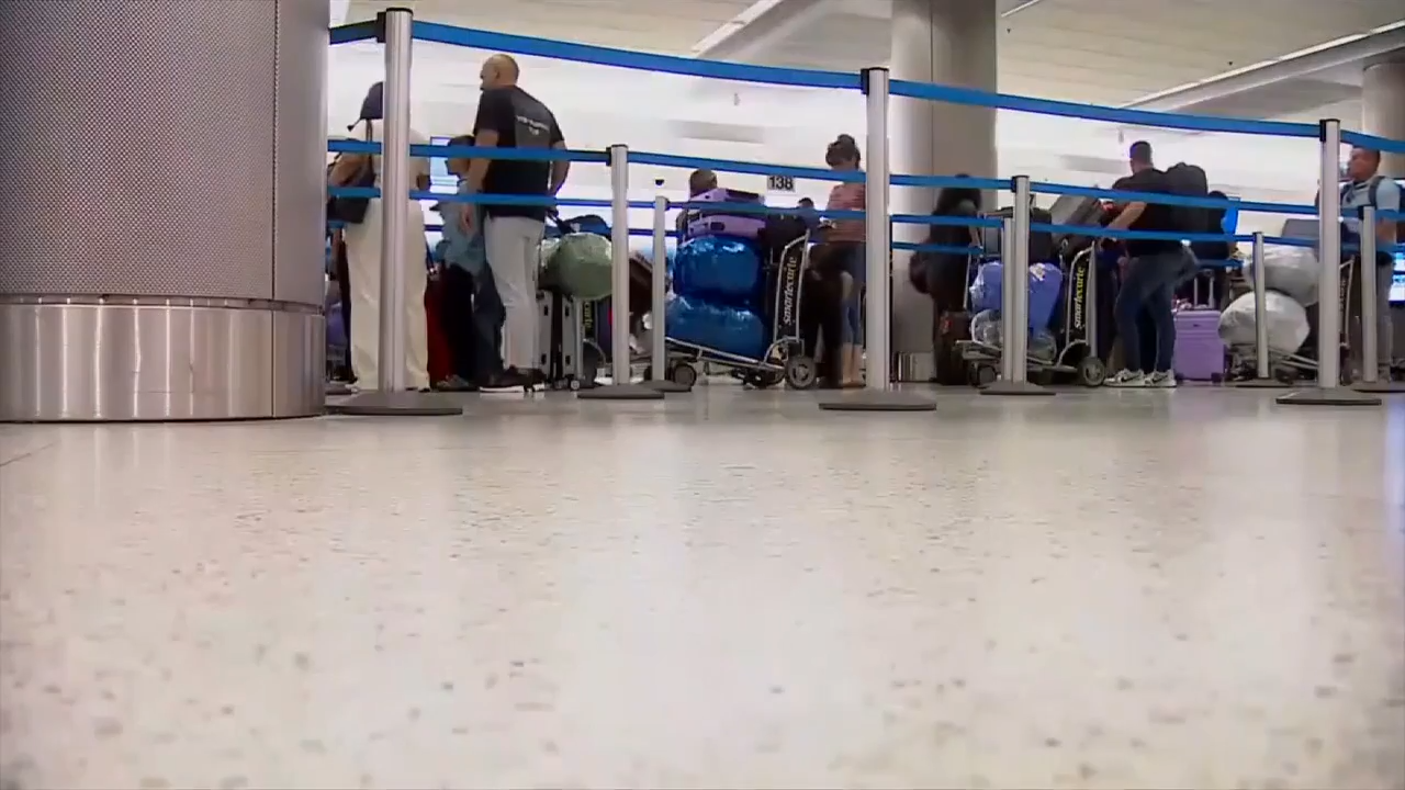 Some visitors report extra scrutiny at US airports as Trump’s new ...