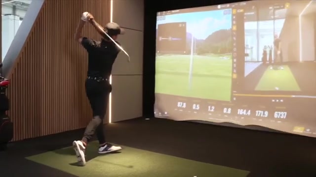 Perfect your swing with high-tech help at The Tips Golf studio in ...