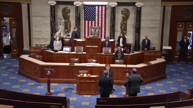 It took 16 hours to read Trump’s 940-page, foot-high bill aloud. Now ...