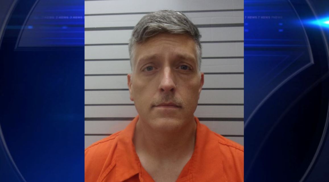 Funeral home owner who stashed nearly 190 decomposing bodies sentenced ...