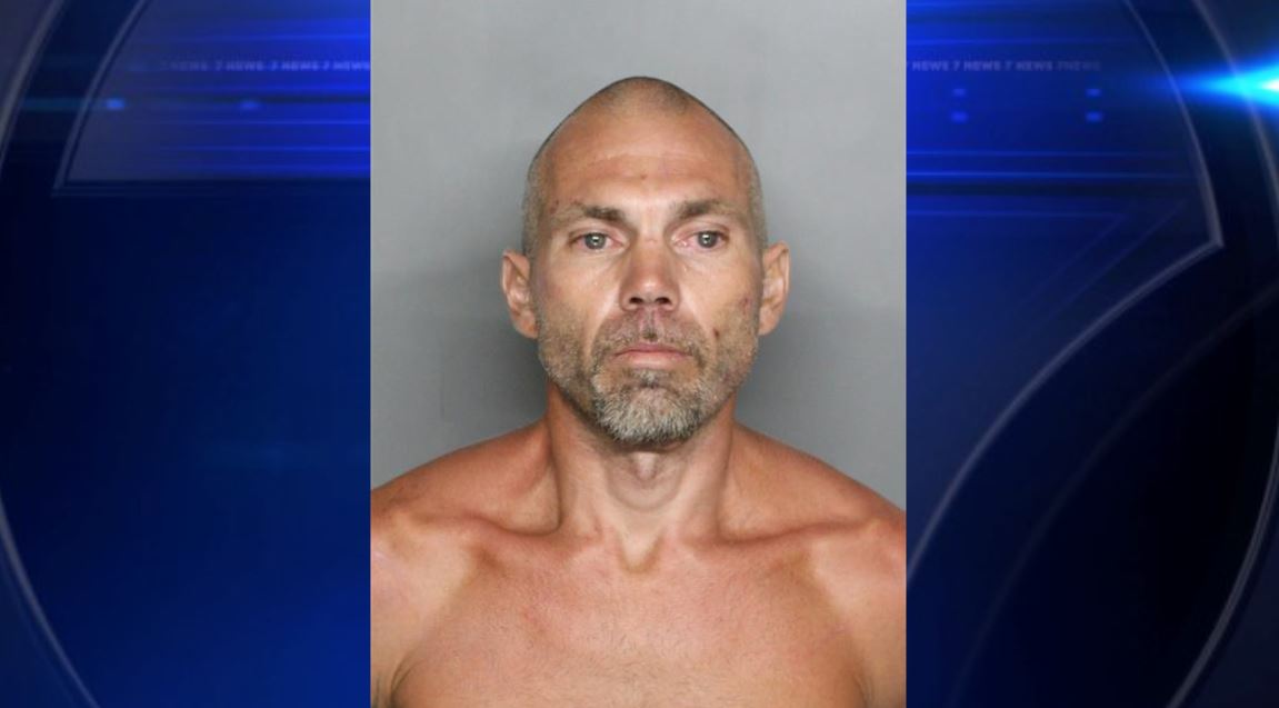 Naked man arrested in Florida, accused of charging deputy and ...