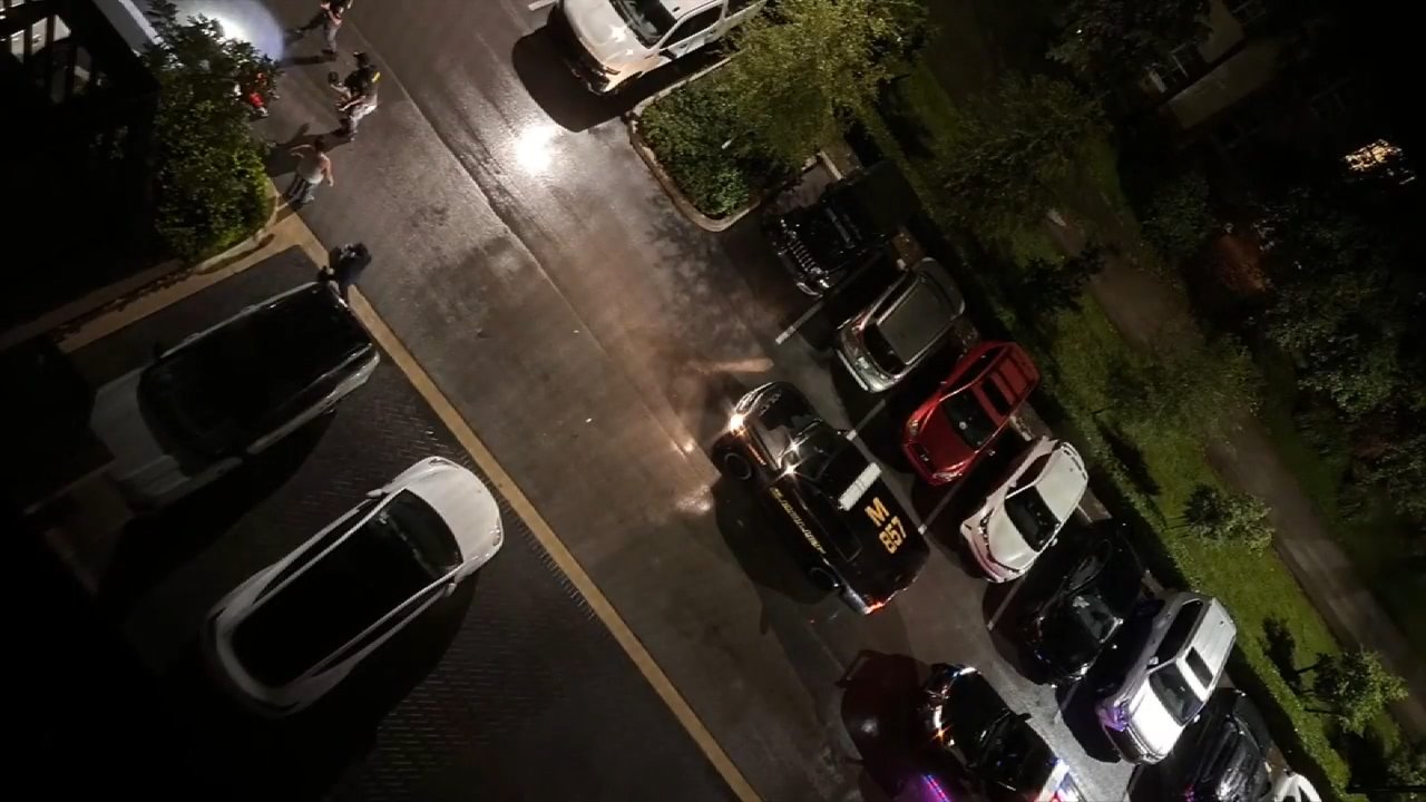 Residents of Miramar apartment complex capture moments after man robbed ...