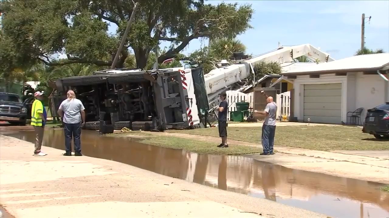Crane falls onto home in Merritt Island; no injuries reported - WSVN ...