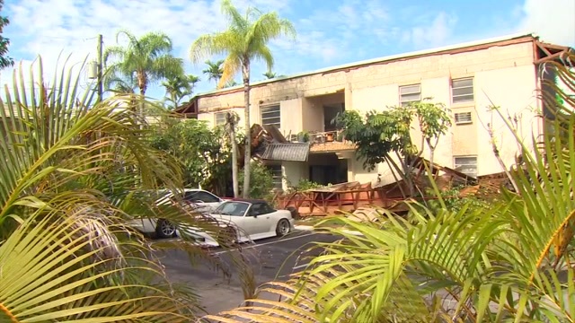 Part of awning collapses at Pinecrest apartments; inspector’s sign ...