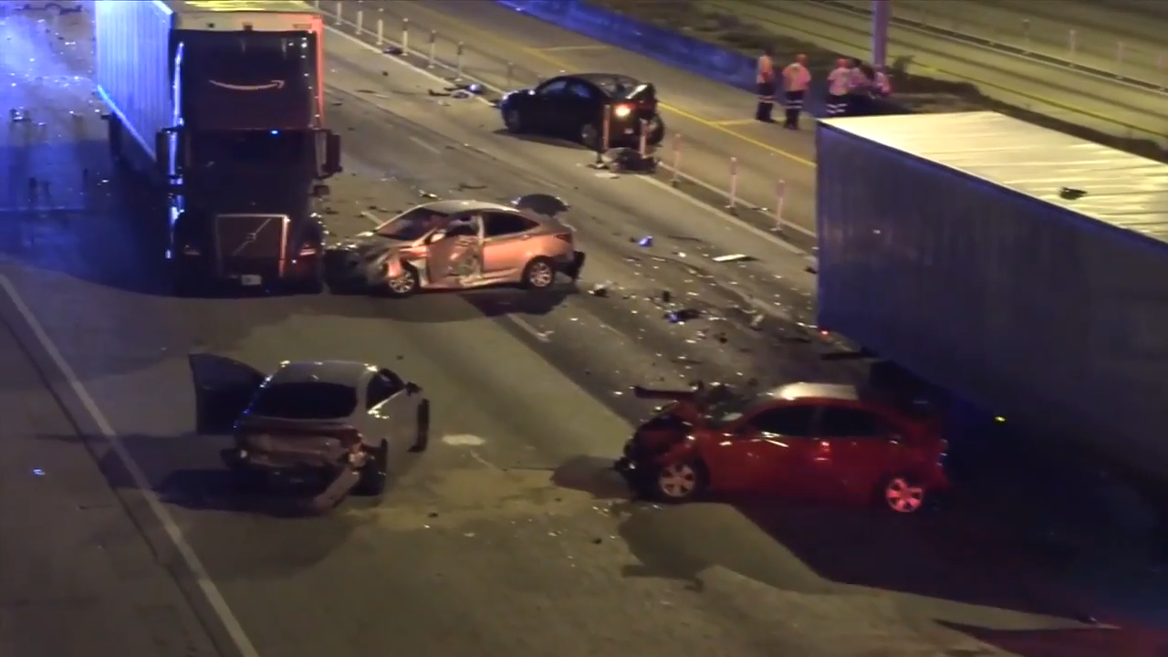 29 injured, including 3 children, in multi-vehicle crash involving ...