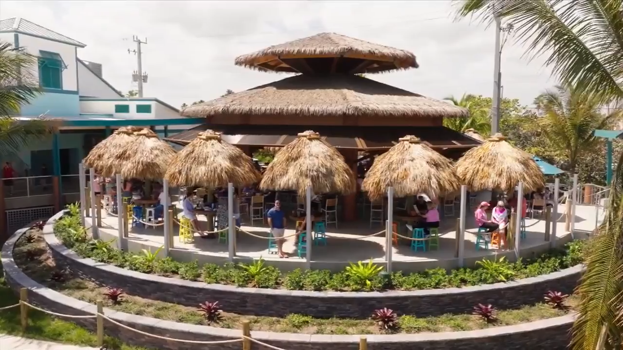 Lucky Fish in Dania Beach offers live music and beachside bites - WSVN ...