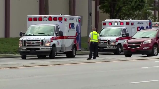 Fight, pepper spray incident at Lake Worth High School sends over 30 ...