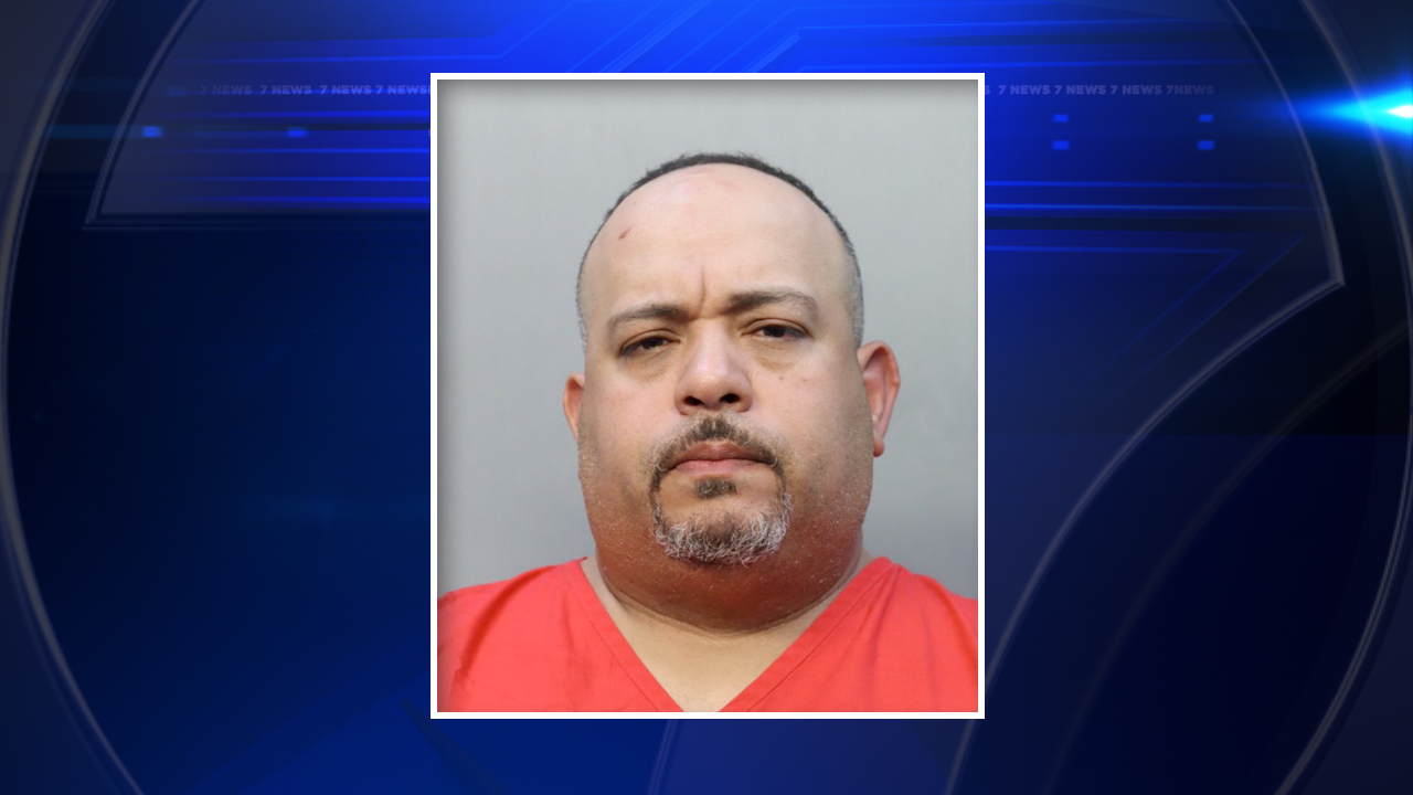 Homestead police officer arrested on DUI, hit-and-run charges after ...