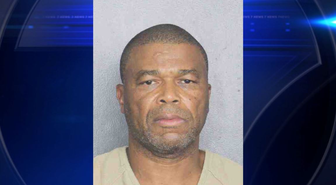 Former Miami Hurricanes linebacker Michael Barrow arrested in domestic ...