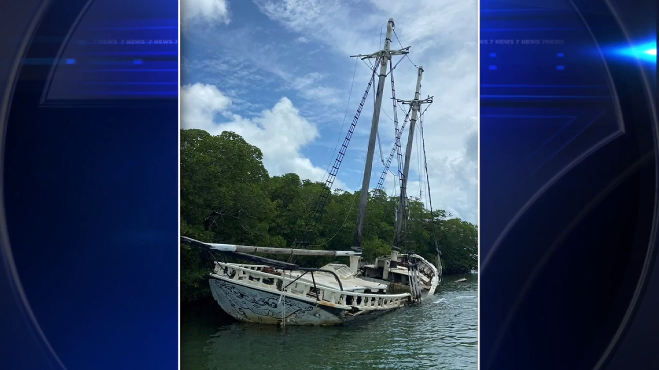 Officials remove final pieces of sailboat sunken by Hurricane Irma in ...