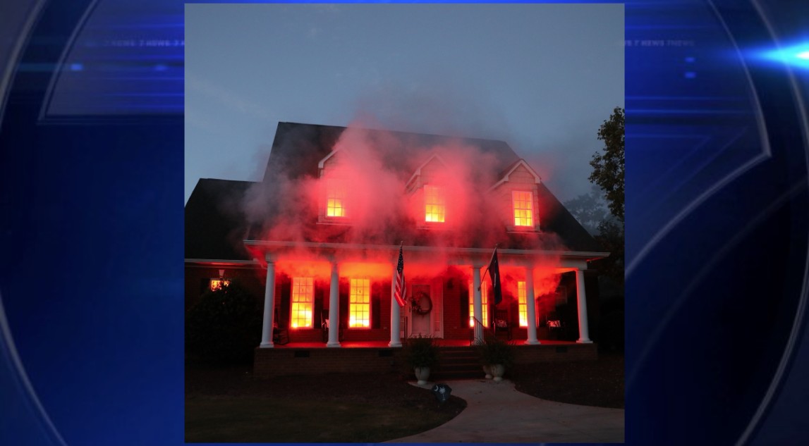 Fiery Halloween house draws national attention - WSVN 7News | Miami ...