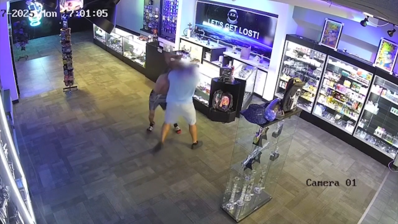 1 arrested, 1 injured after fight between delivery driver, store ...