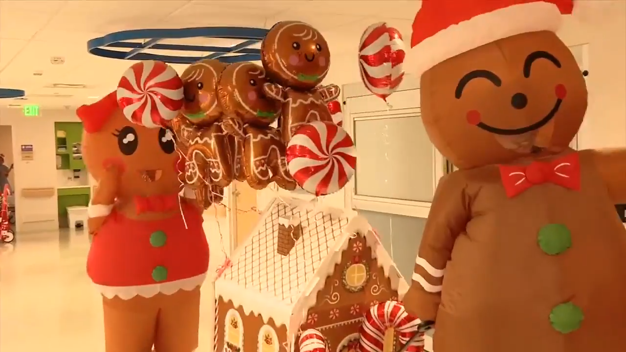 Holtz Children’s Hospital hosts Thanksgiving parade inspired by Macy’s ...
