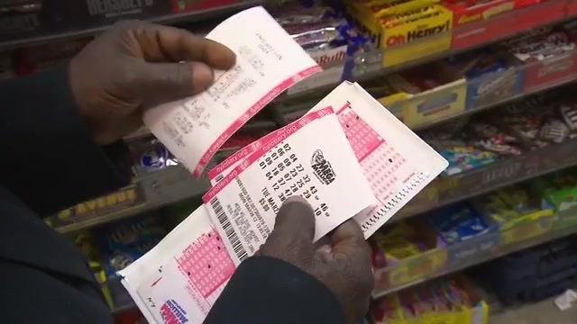 Mega Millions jackpot balloons to $980 million ahead of Friday night ...