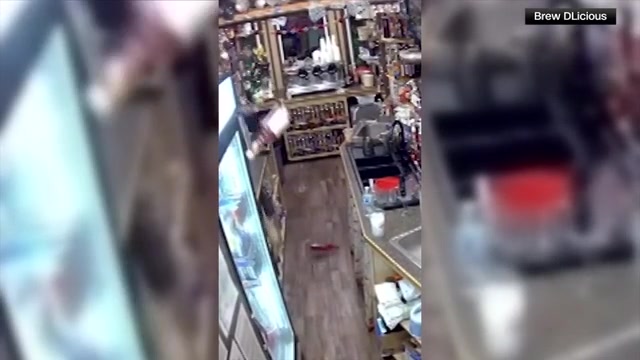 A 6.0-magnitude earthquake rocks the Anchorage area of Alaska, largest ...