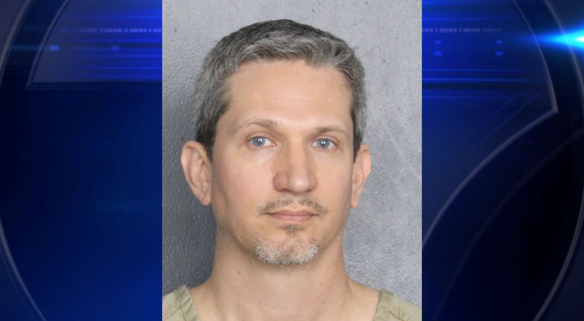 Registered sex offender arrested for allegedly taking photos of teen in ...