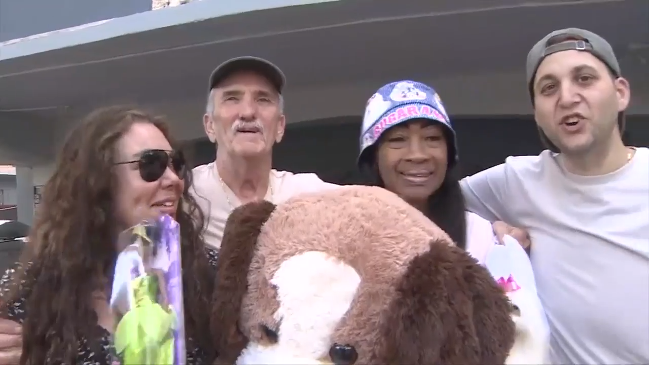 Strangers come together to support organization after thousands of ...
