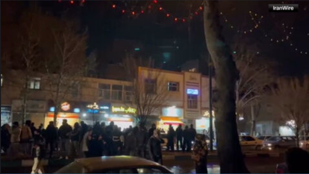 Internet and phones cut in Iran as protesters heed exiled prince’s call ...